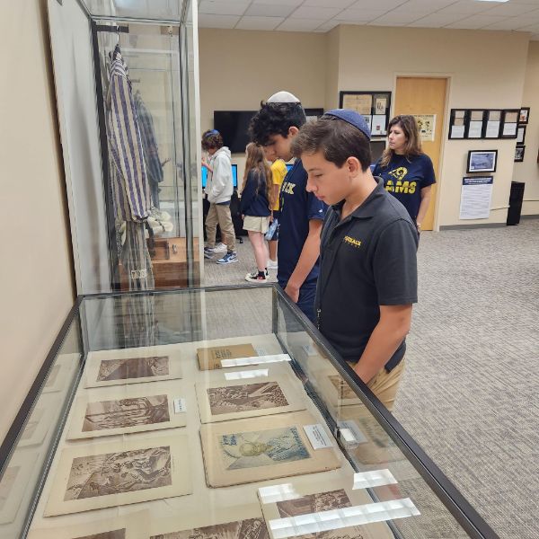 Building Holocaust Awareness | Posnack School