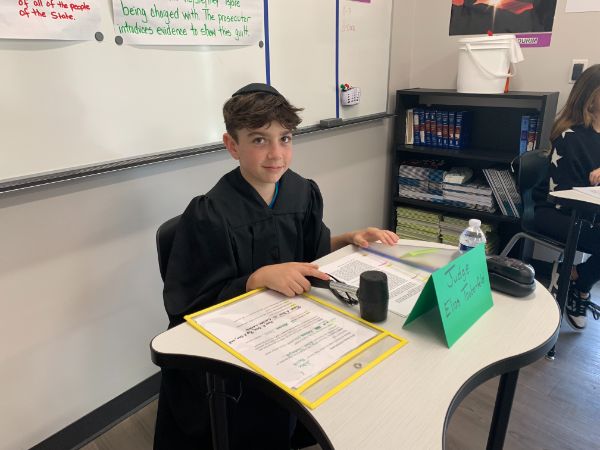 7th Grade Studies the Judicial System | Posnack School
