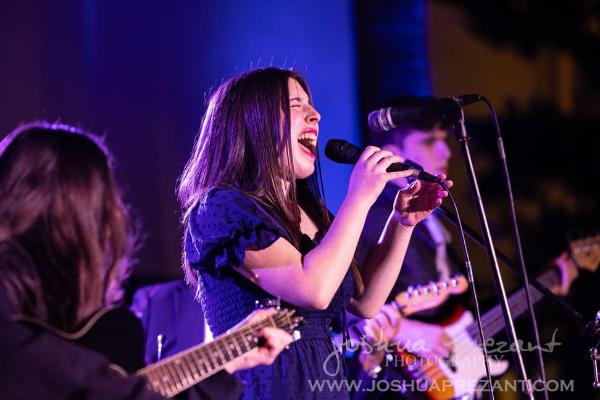Annual Upper School Winter Concert Wows – Posnack School