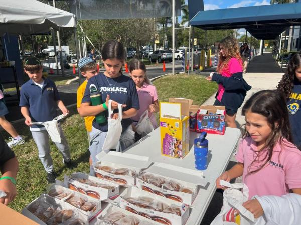 Main and East Unite for Chesed Project | Posnack School